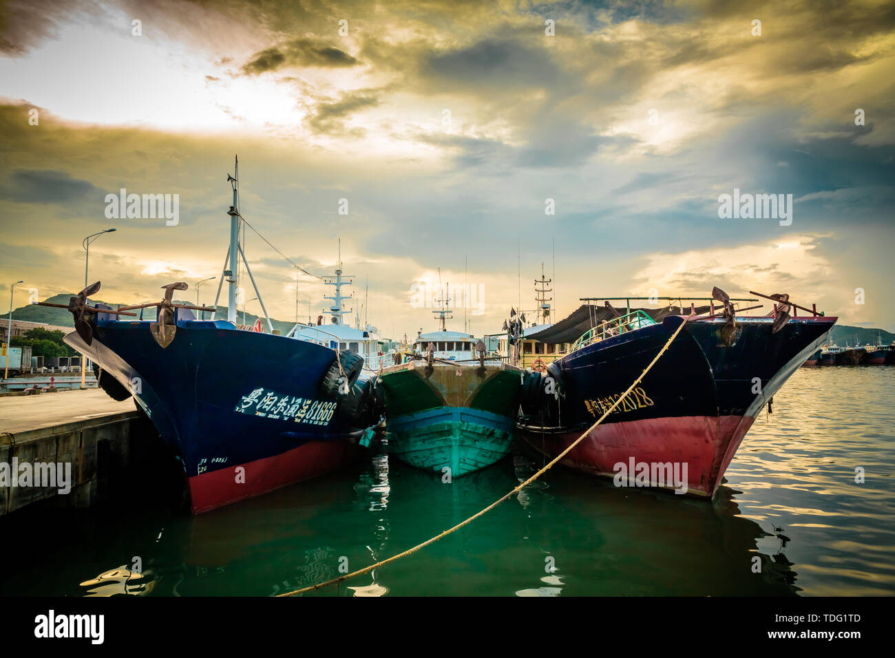 Dongping town hi-res stock photography and images - Alamy