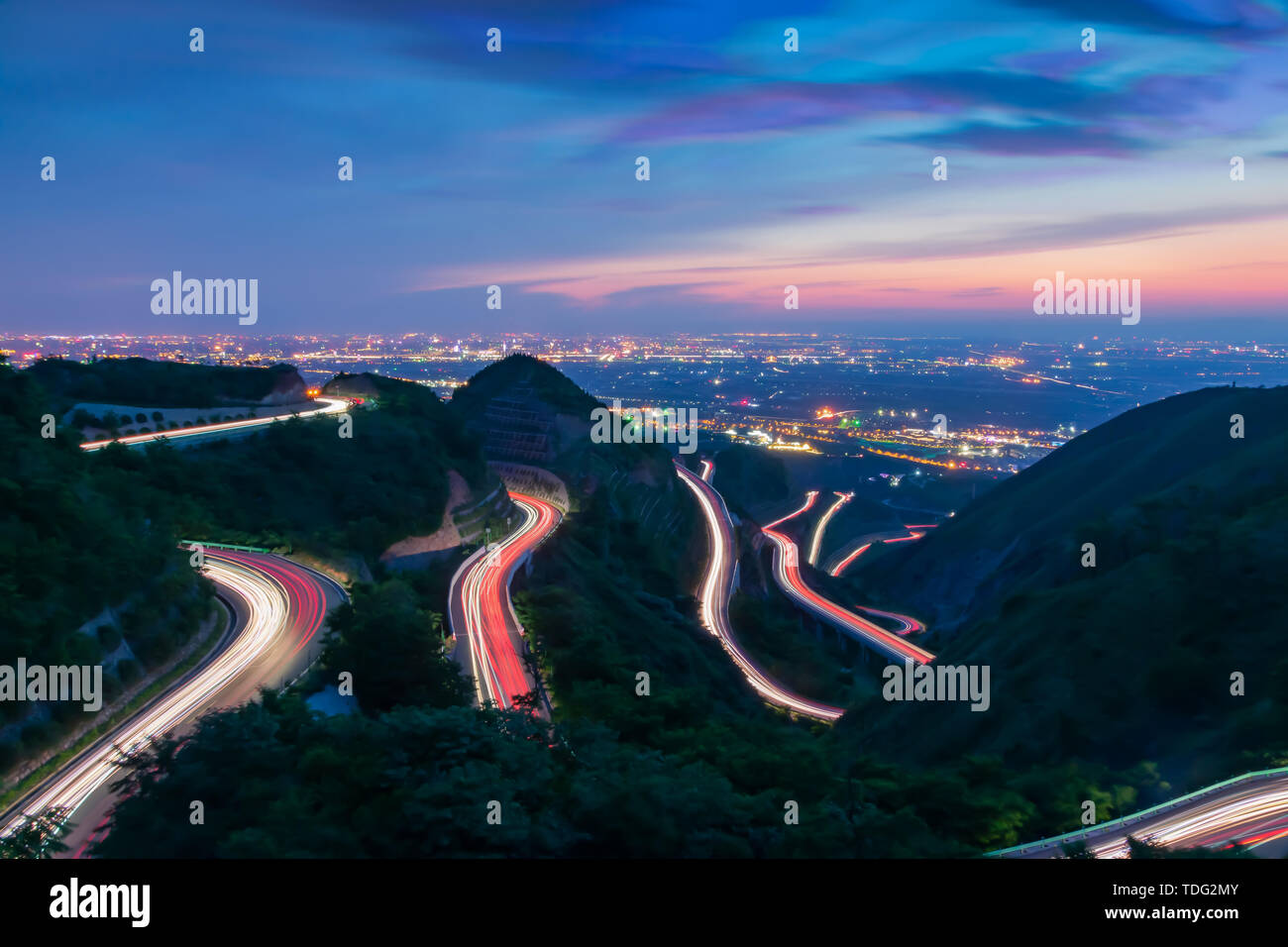 Mount li hi-res stock photography and images - Alamy