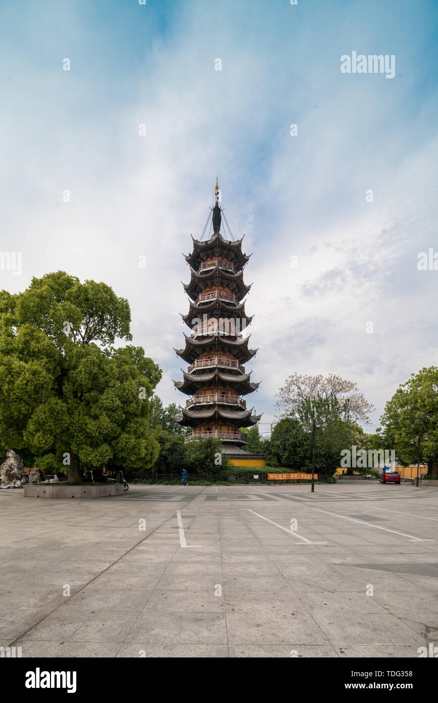 Longhua Tower is located in Xuhui District, Shanghai. Legend has it ...
