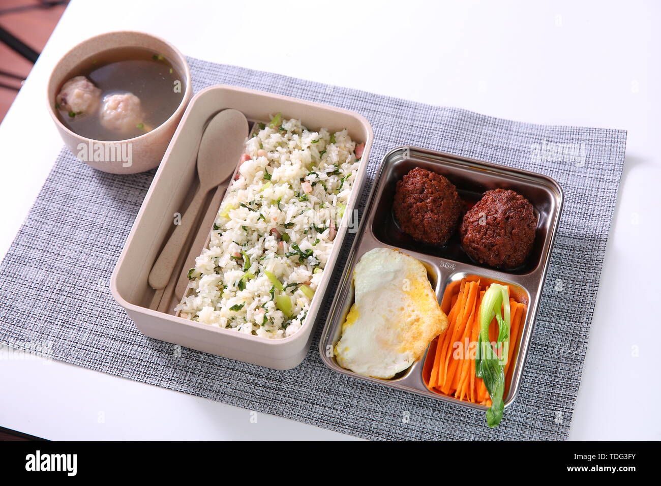 Farmhouse lion head rice hi-res stock photography and images - Alamy