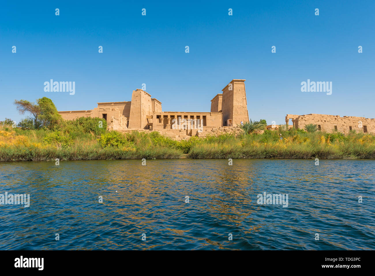 Ancient high rise building gothic architecture hi-res stock photography ...