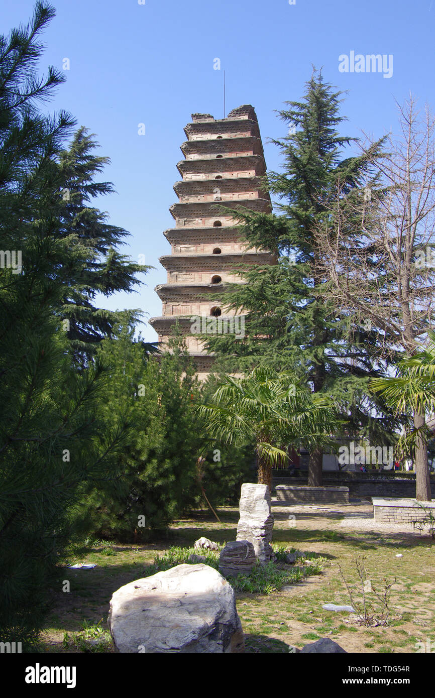 Ancient architecture of Xiangji Temple in Xi'an Stock Photo - Alamy