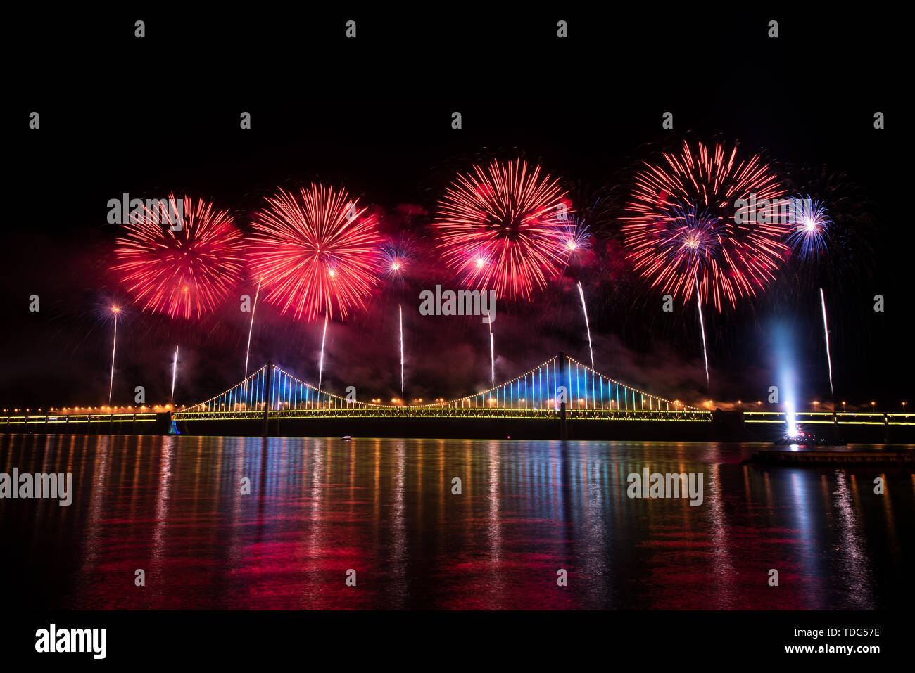 Bridge xingwan bridge with city lights hi-res stock photography and ...