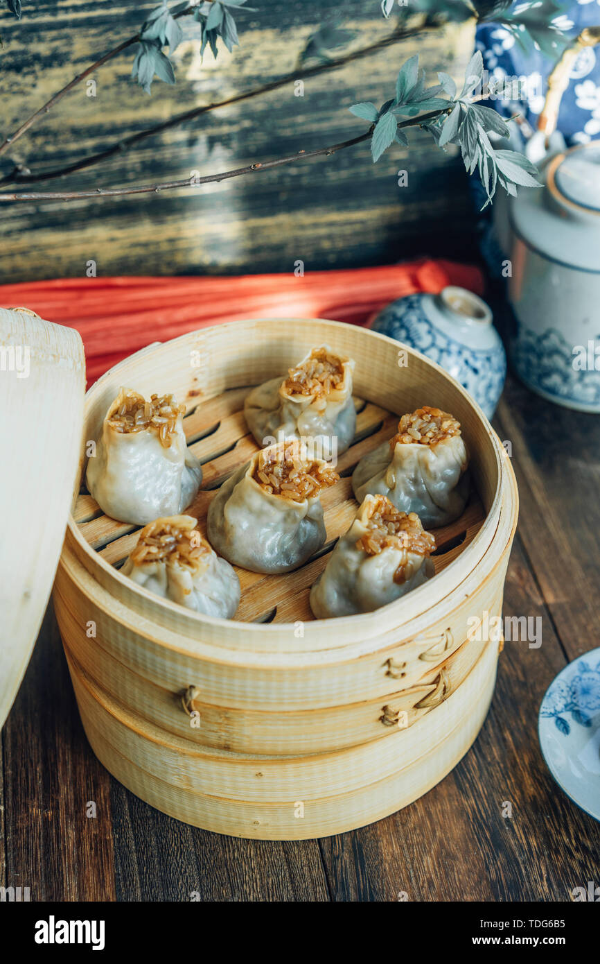 Delicious roast wheat Stock Photo - Alamy