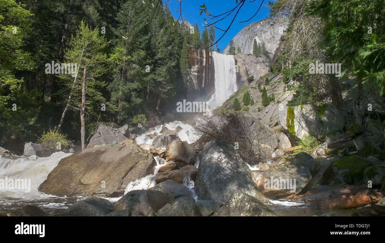 Vernal fall famous waterfall hi-res stock photography and images - Alamy