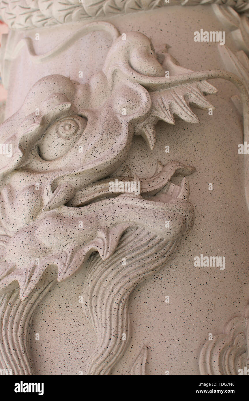 Dragon column chinese temple hi-res stock photography and images - Alamy