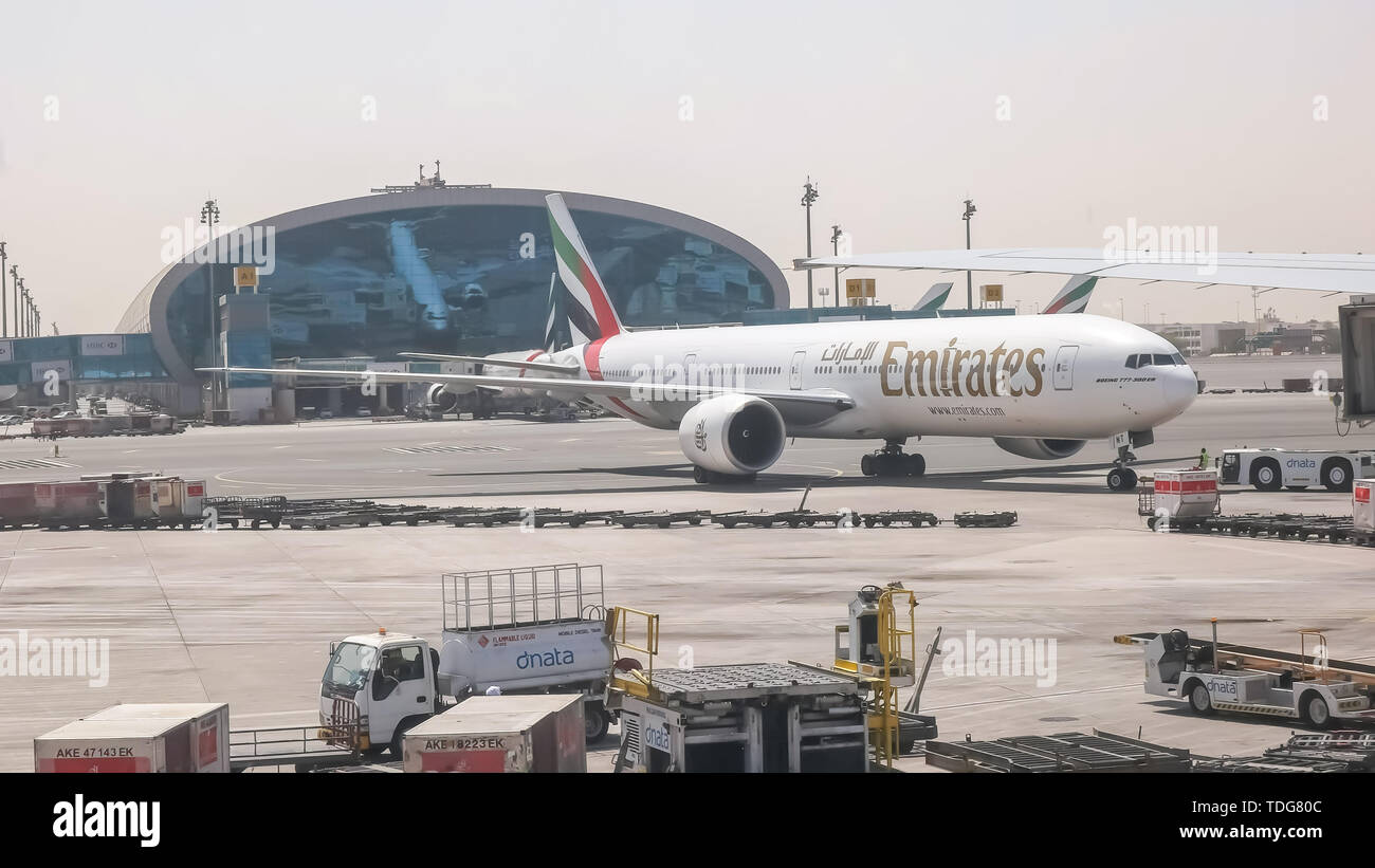 DUBAI, UNITED ARAB EMIRATES- AUGUST, 22, 2016: pushback of a boeing 777 ...