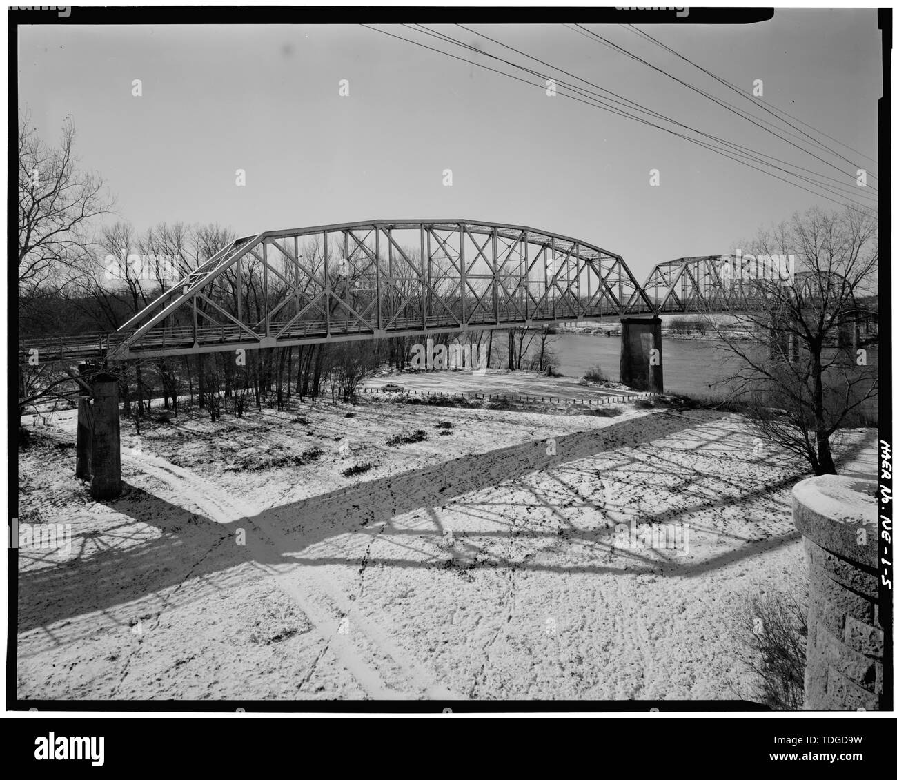 NORTH WEB AND EAST PORTAL. VIEW TO SOUTH FROM BLAIR RAILROAD BRIDGE ...