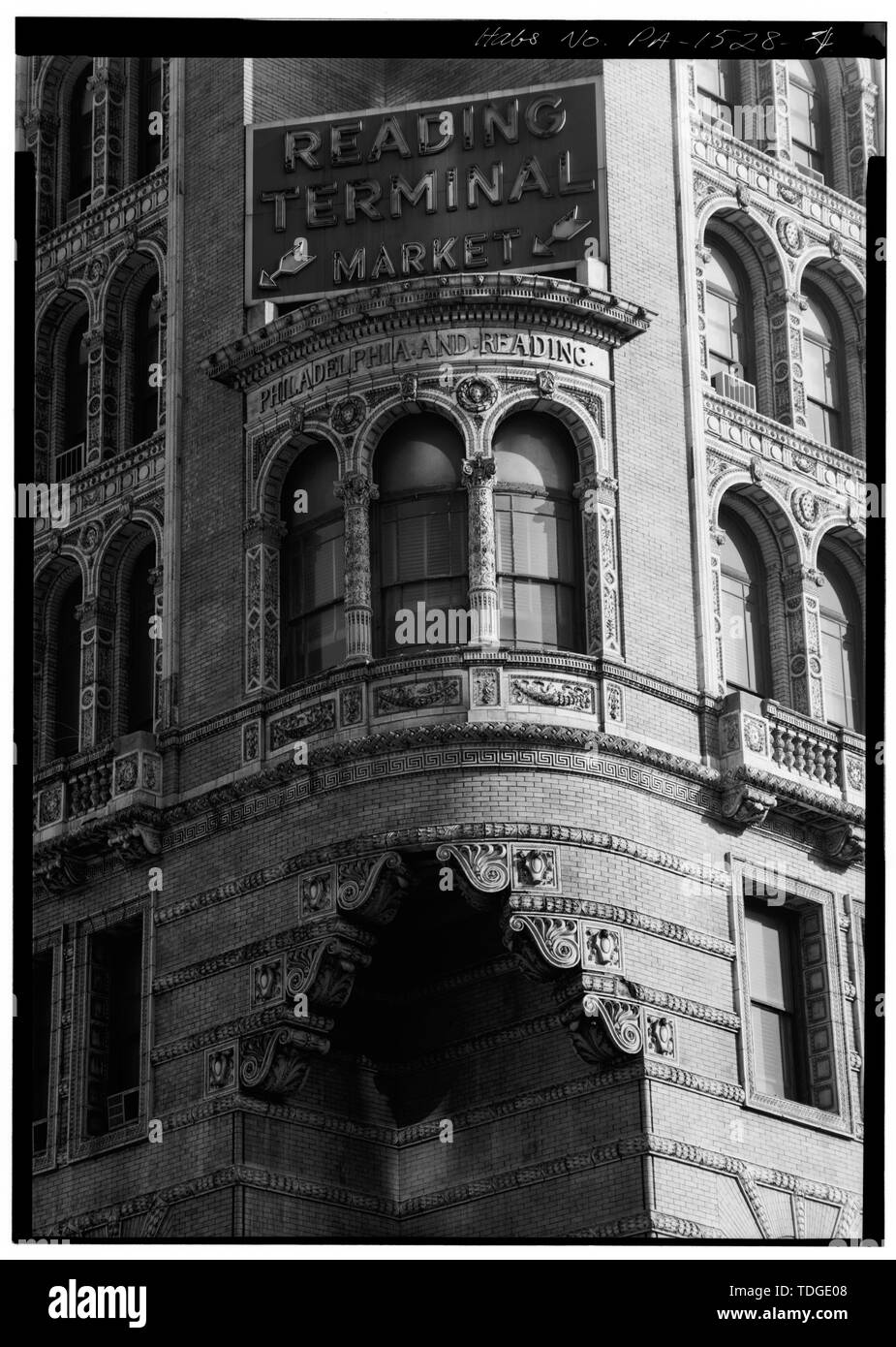 NORTHEAST CORNER, DETAIL OF PRESIDENT'S OFFICE - Philadelphia and ...