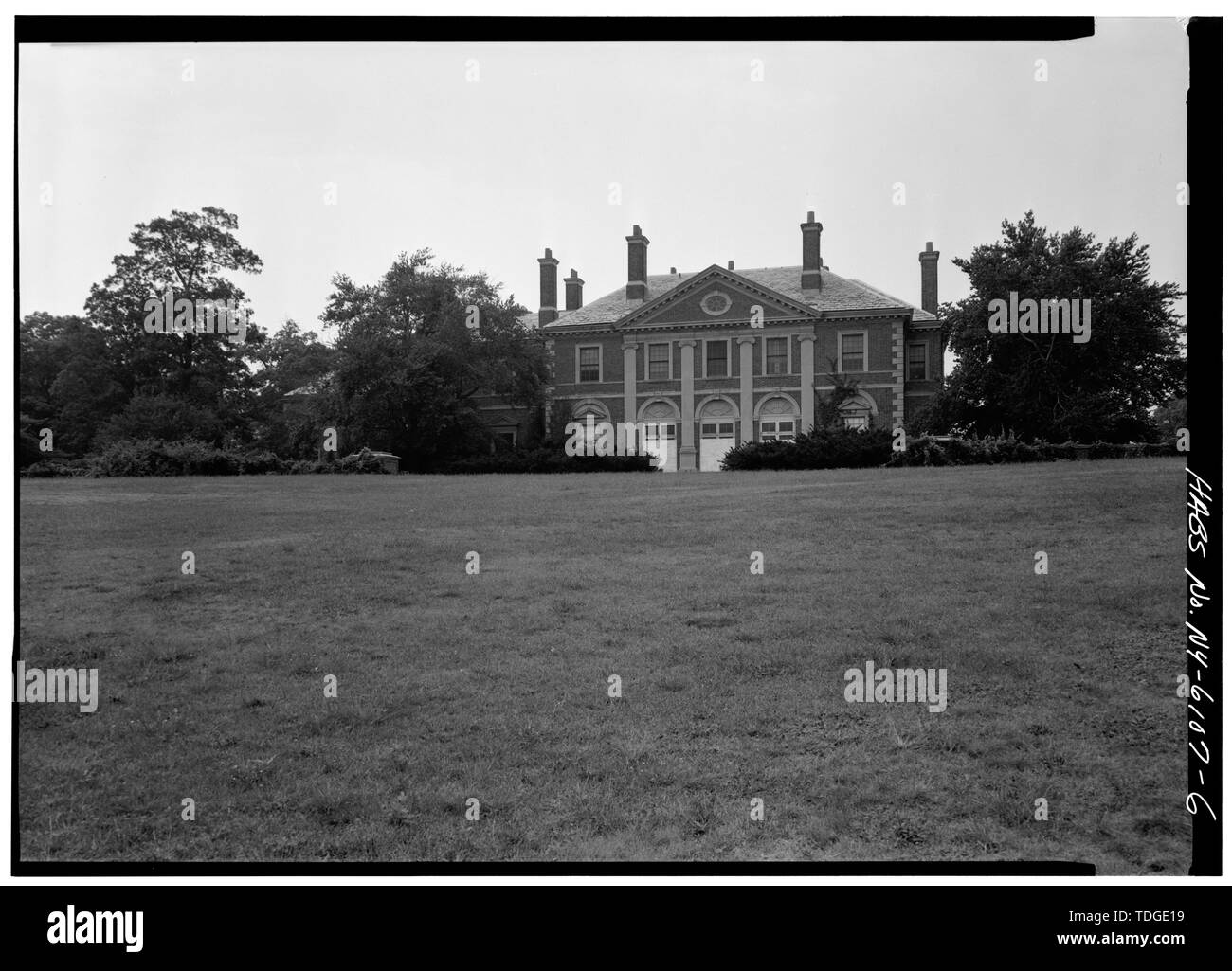 Manor house photo Black and White Stock Photos & Images - Alamy