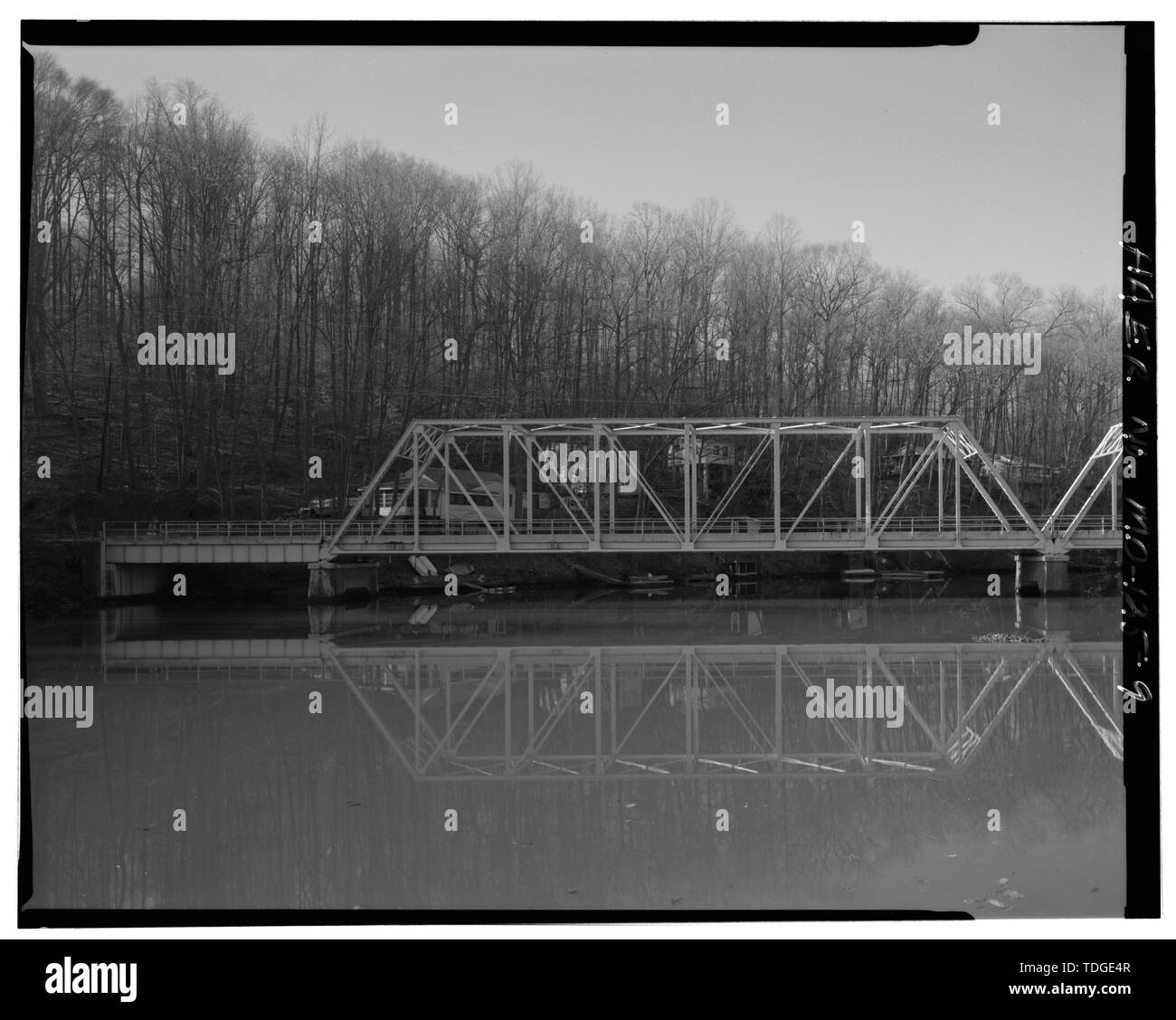 NORTHEAST ELEVATION OF SOUTH TRUSS SPAN AND SOUTH APPROACH SPAN ...