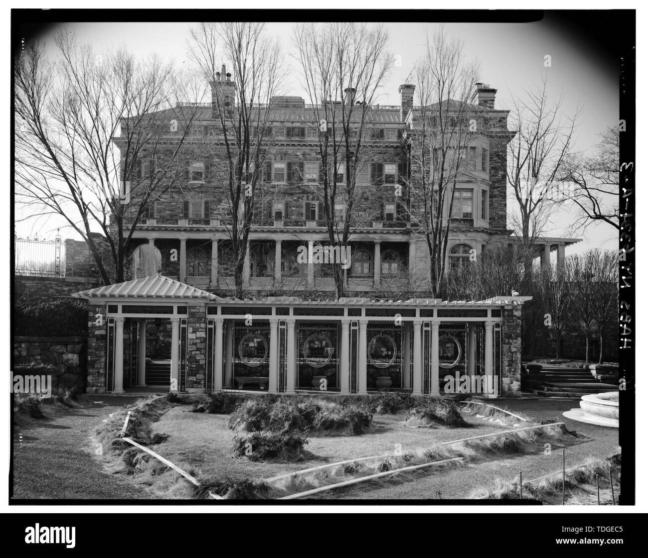 John rockefeller house Black and White Stock Photos & Images - Alamy