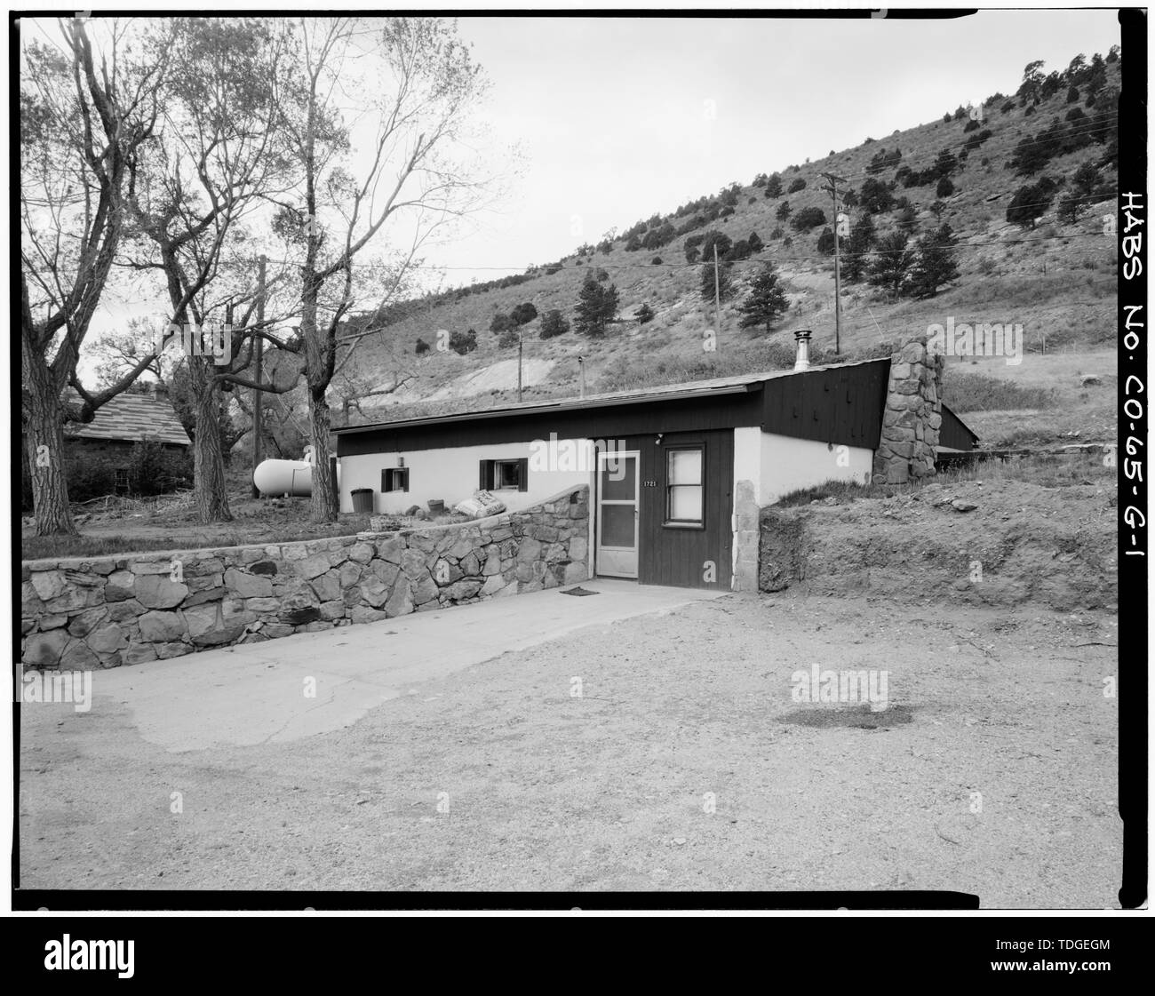 Basement house hi-res stock photography and images - Alamy