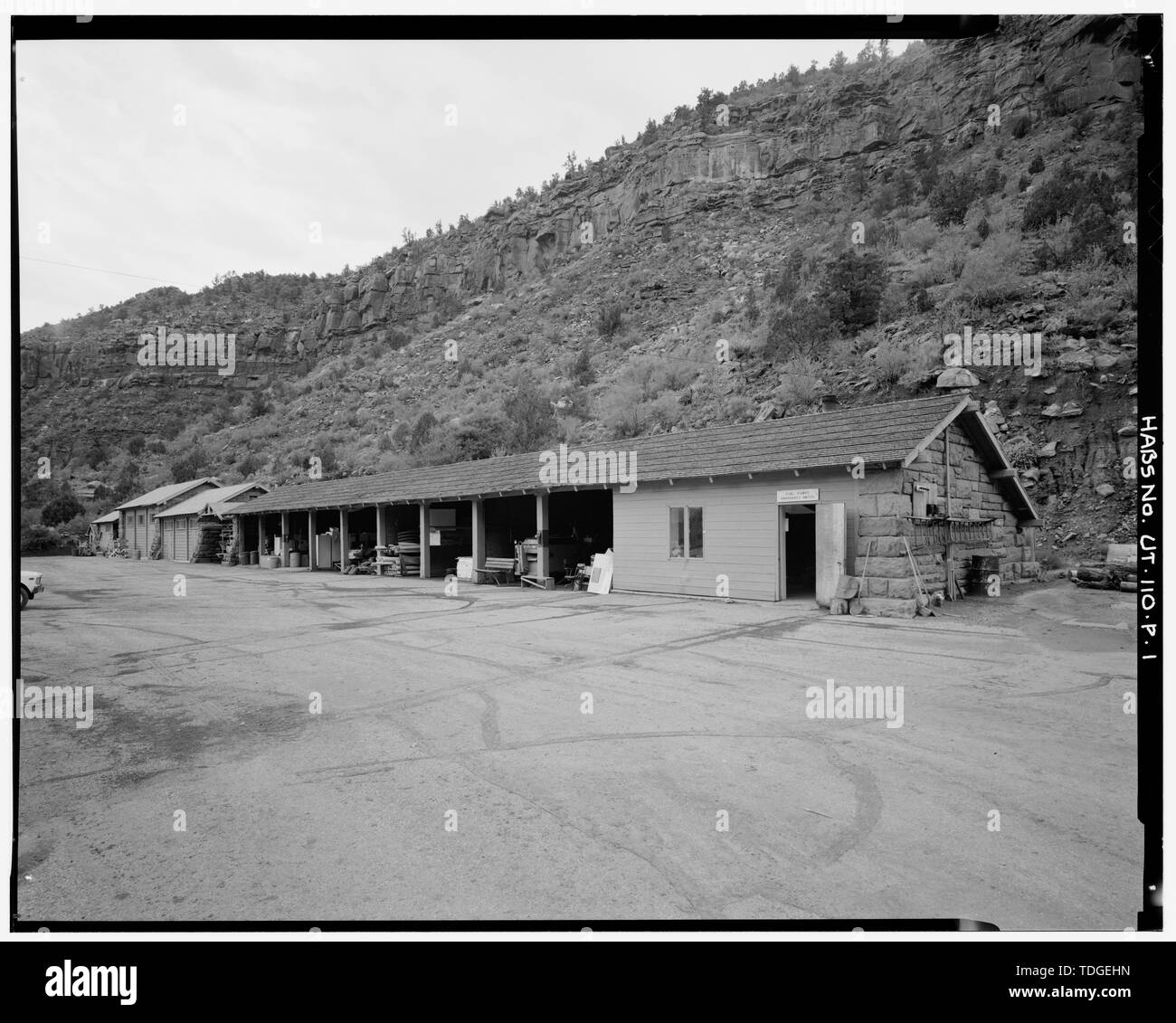 NORTHEAST FRONT AND NORTHWEST SIDE; VIEW TO SOUTH - Oak Creek Historic ...