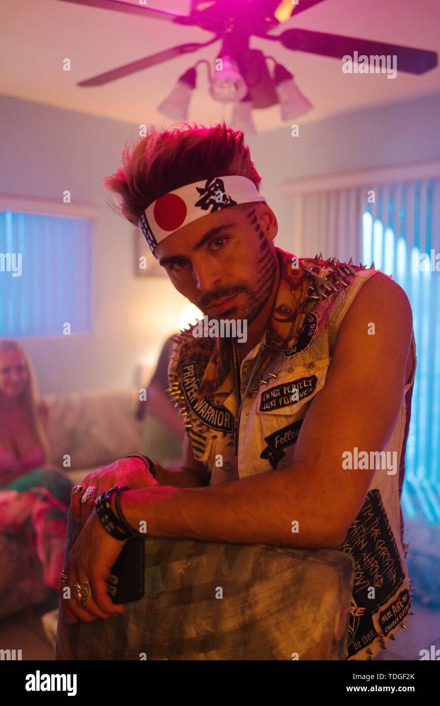 ZAC EFRON in THE BEACH BUM (2019). Credit: ANONYMOUS CONTENT / Album ...