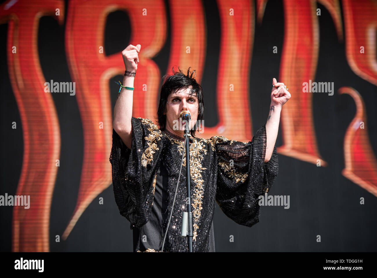 Struts Singer High Resolution Stock Photography and Images - Alamy