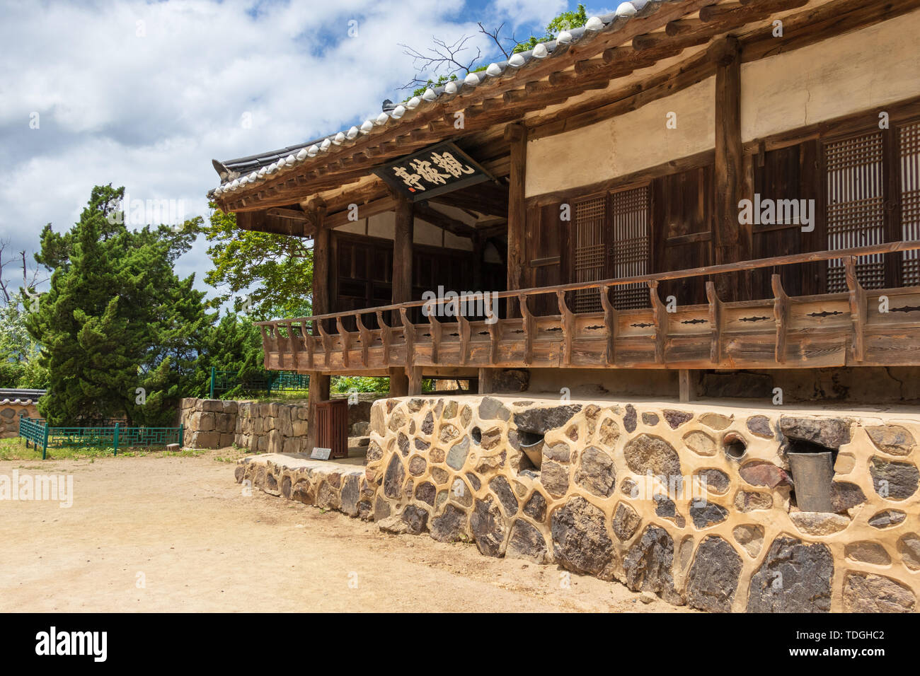 Farmyard and building facade of korean traditional style building in ...