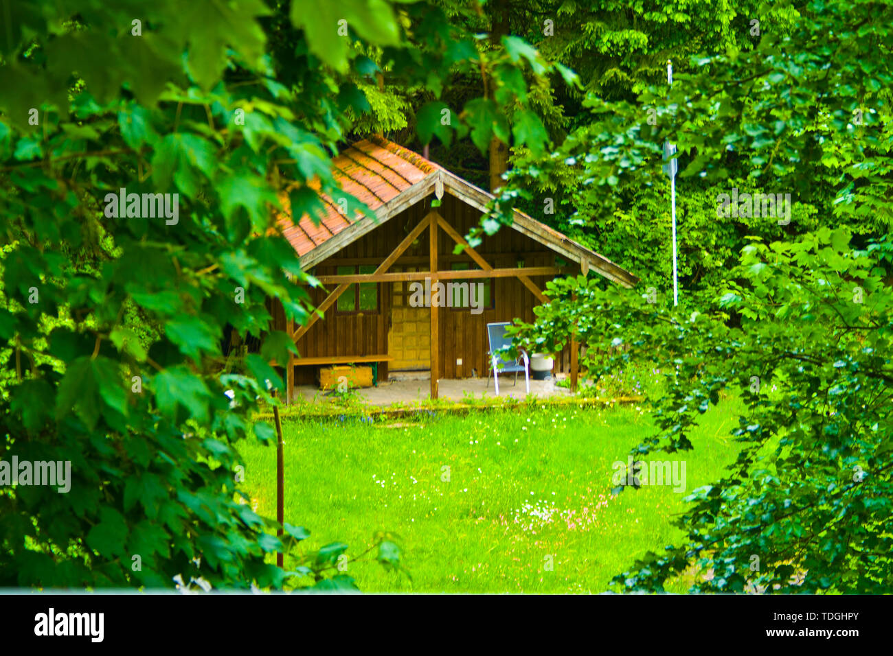 Hut in the wood hi-res stock photography and images - Alamy