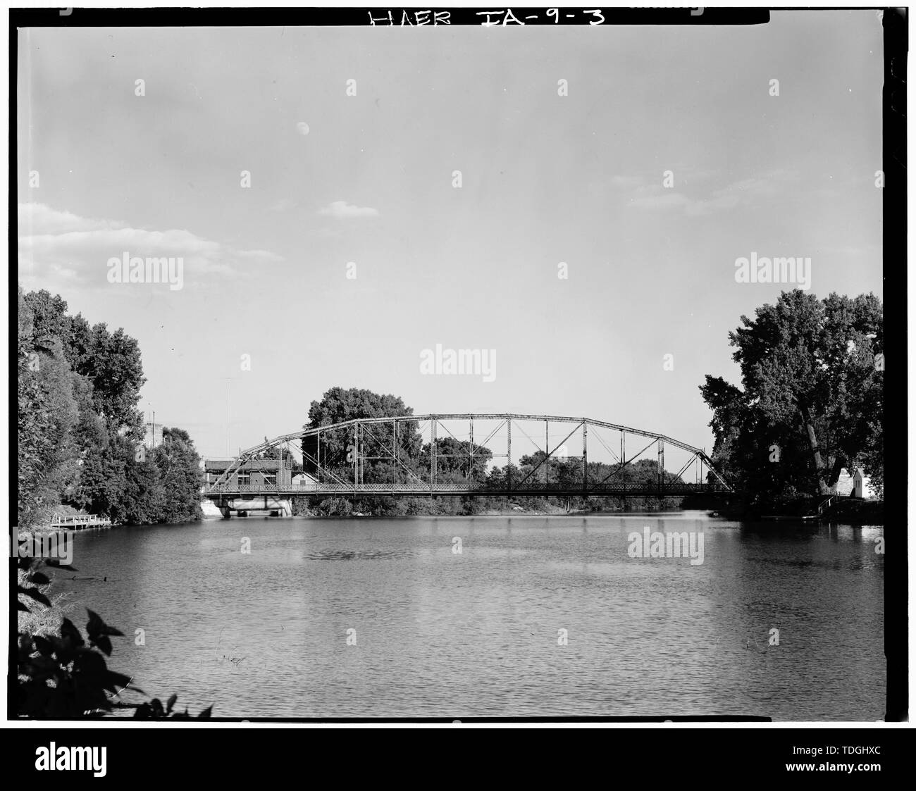 Rock river bridge Black and White Stock Photos & Images - Alamy