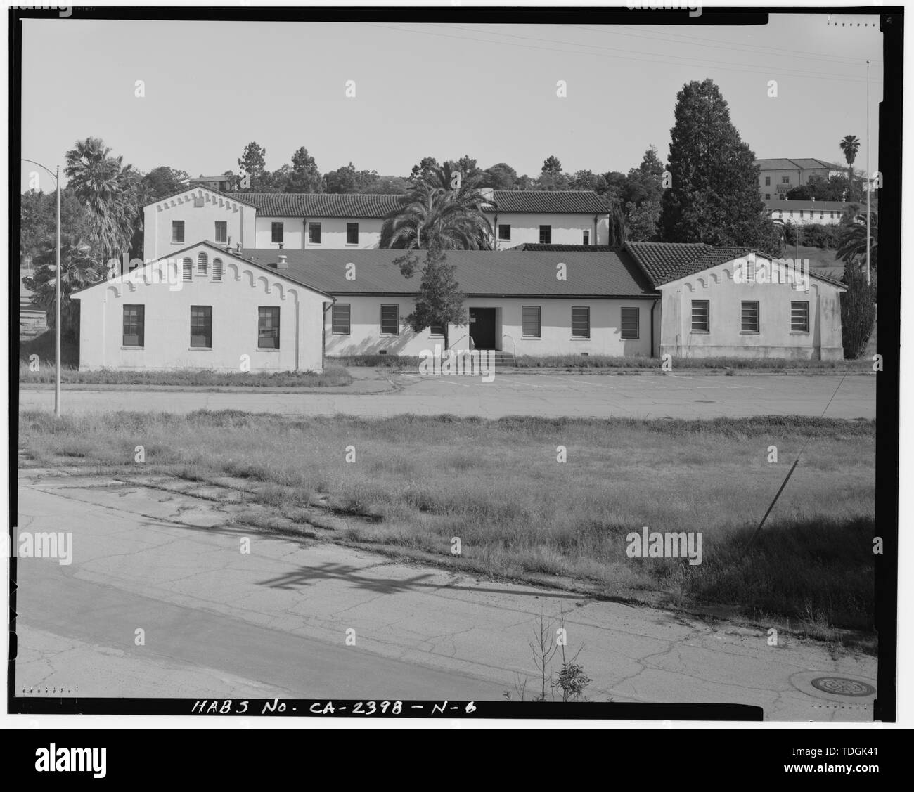Northwest elevation, beyond facility no. 502. - Hamilton Field, Group ...