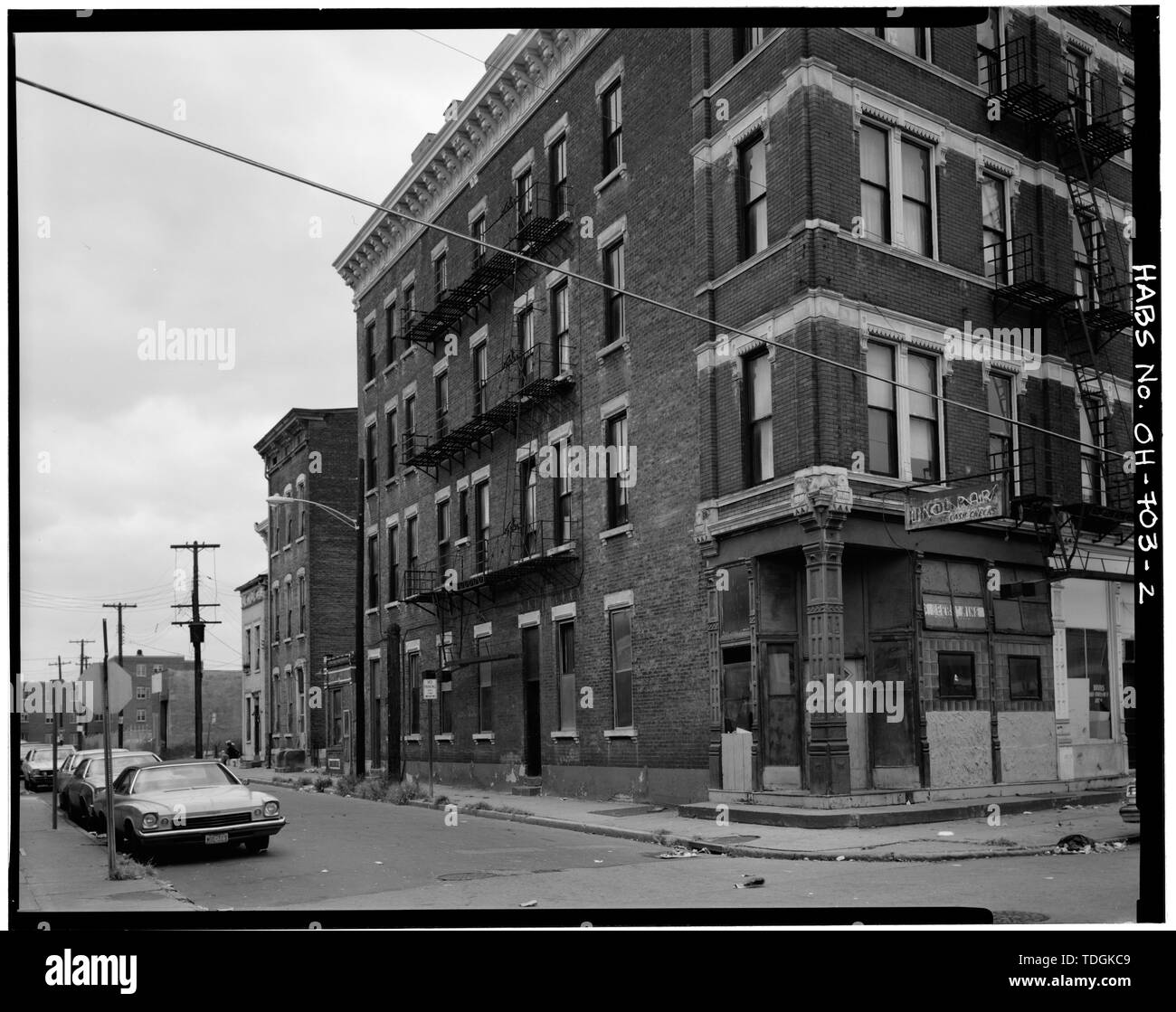 November 16, 1981 VIEW NORTHWEST SHOWING SOUTH AND EAST (FRONT ...