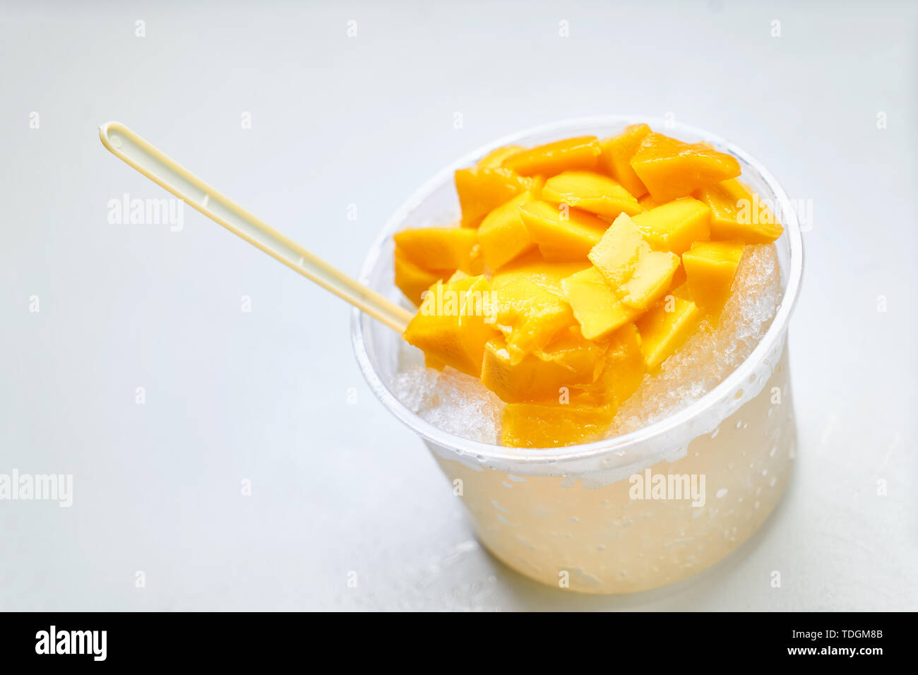 Fresh mango shaved ice Stock Photo - Alamy