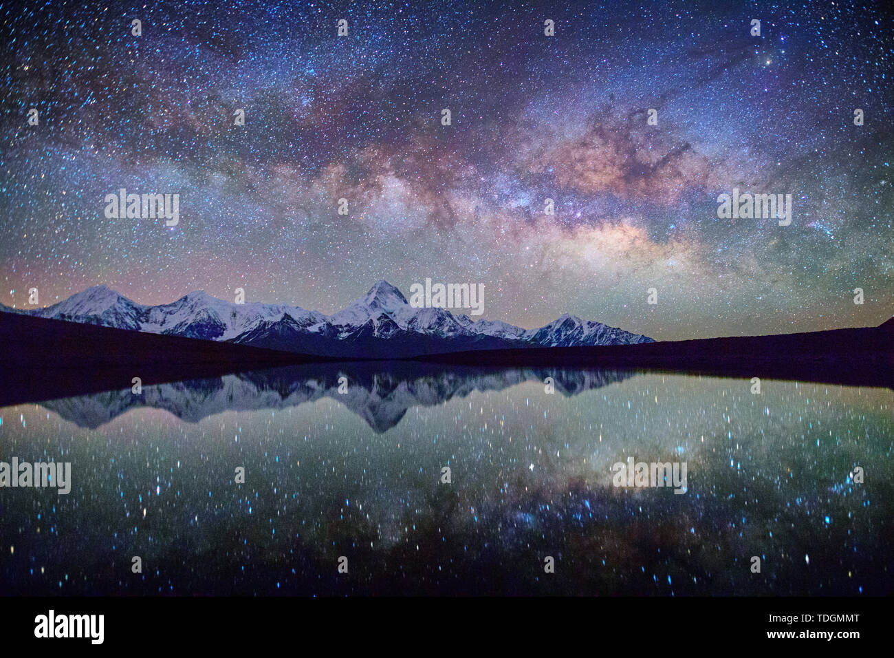 Big shushan hi-res stock photography and images - Alamy