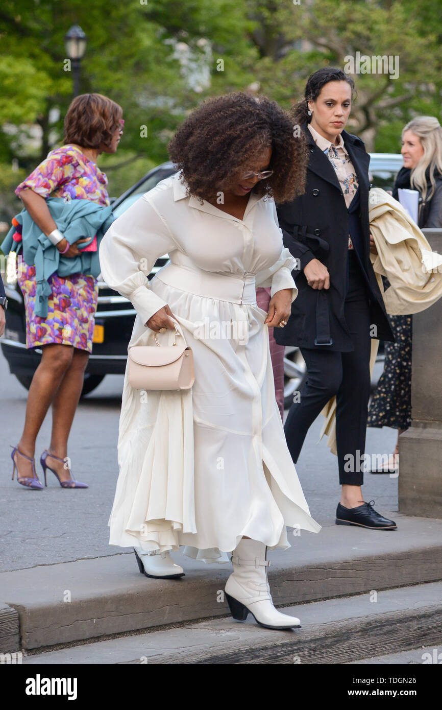 Oprah winfrey 2019 hi-res stock photography and images - Alamy