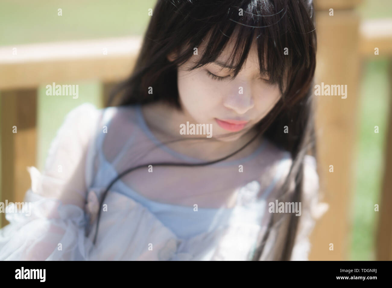 Low eyes hi-res stock photography and images - Alamy