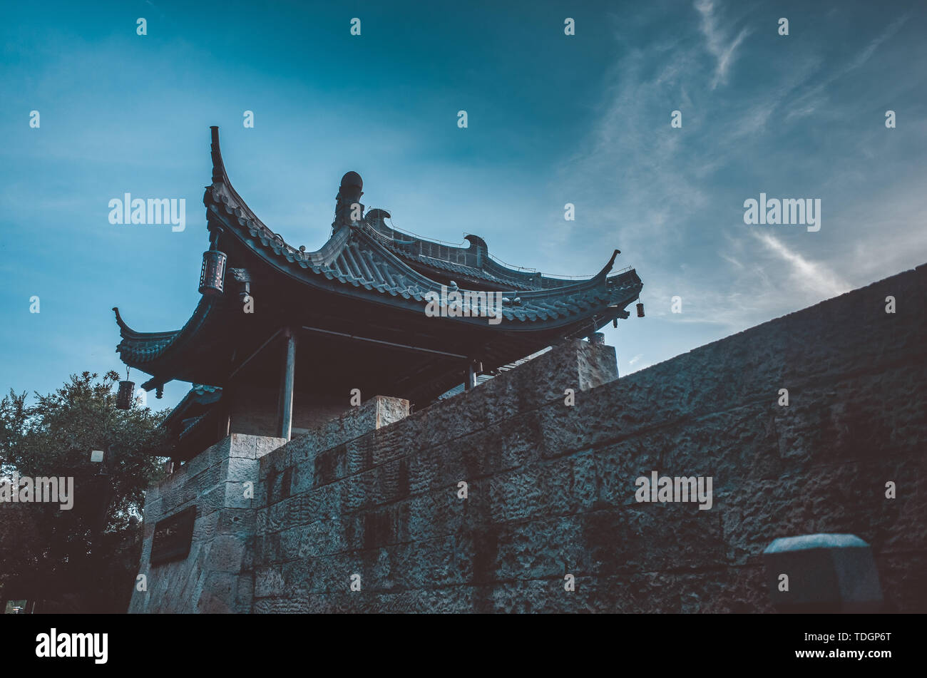 Ancient buildings by the canal in Hangzhou Stock Photo - Alamy