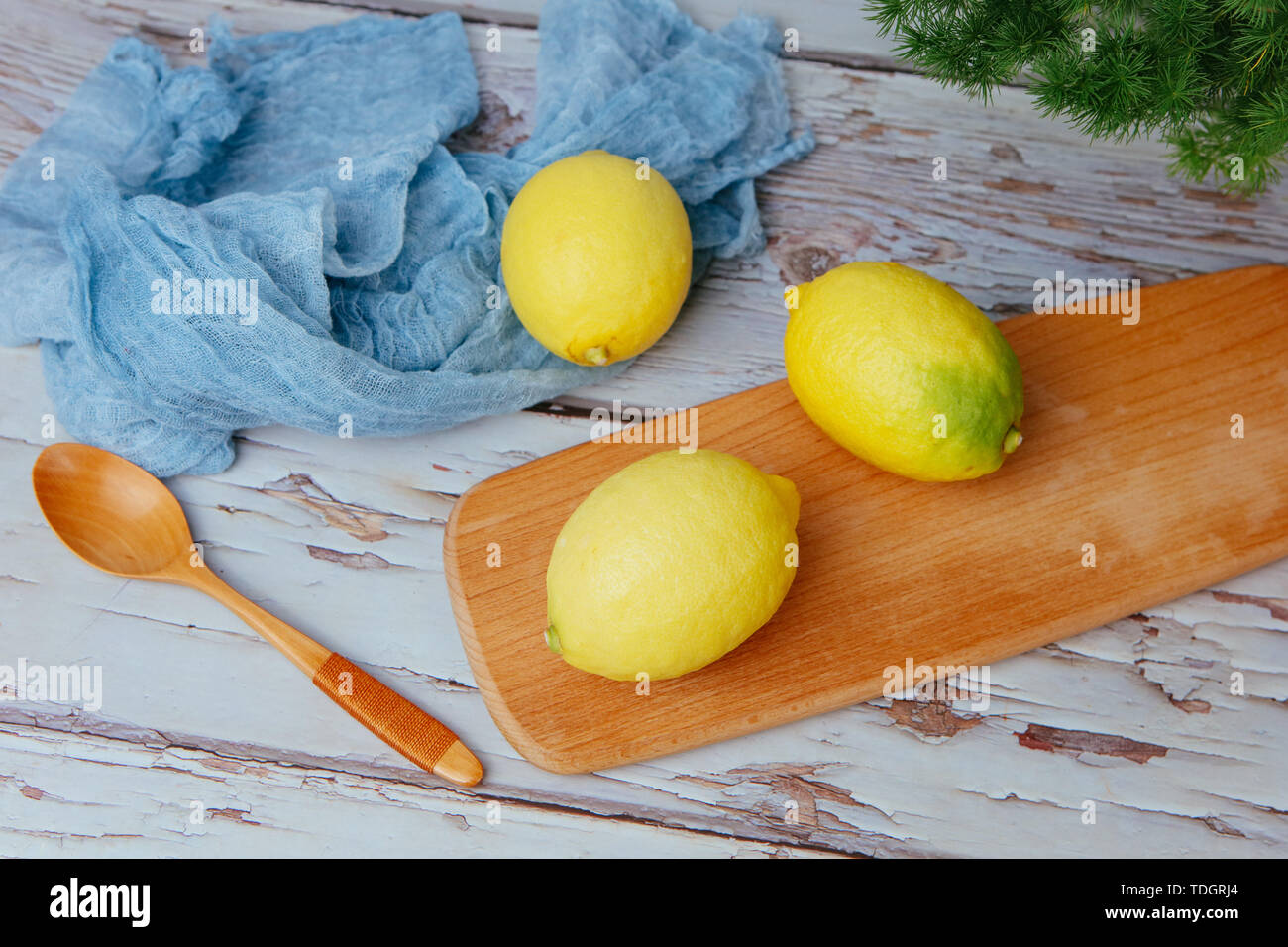 Fresh fruit, yellow lemon Stock Photo - Alamy