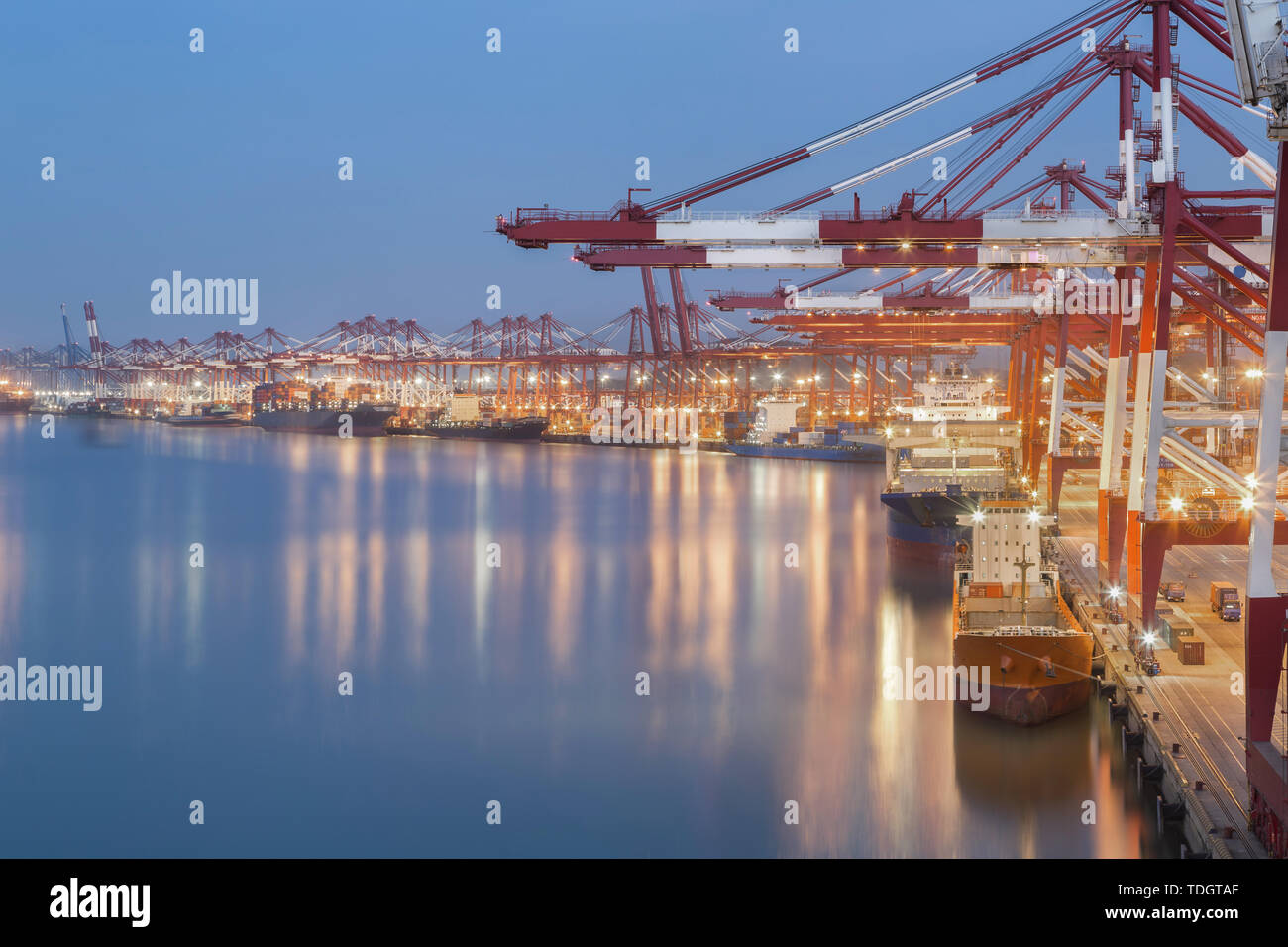 Qingdao port wharf Stock Photo - Alamy
