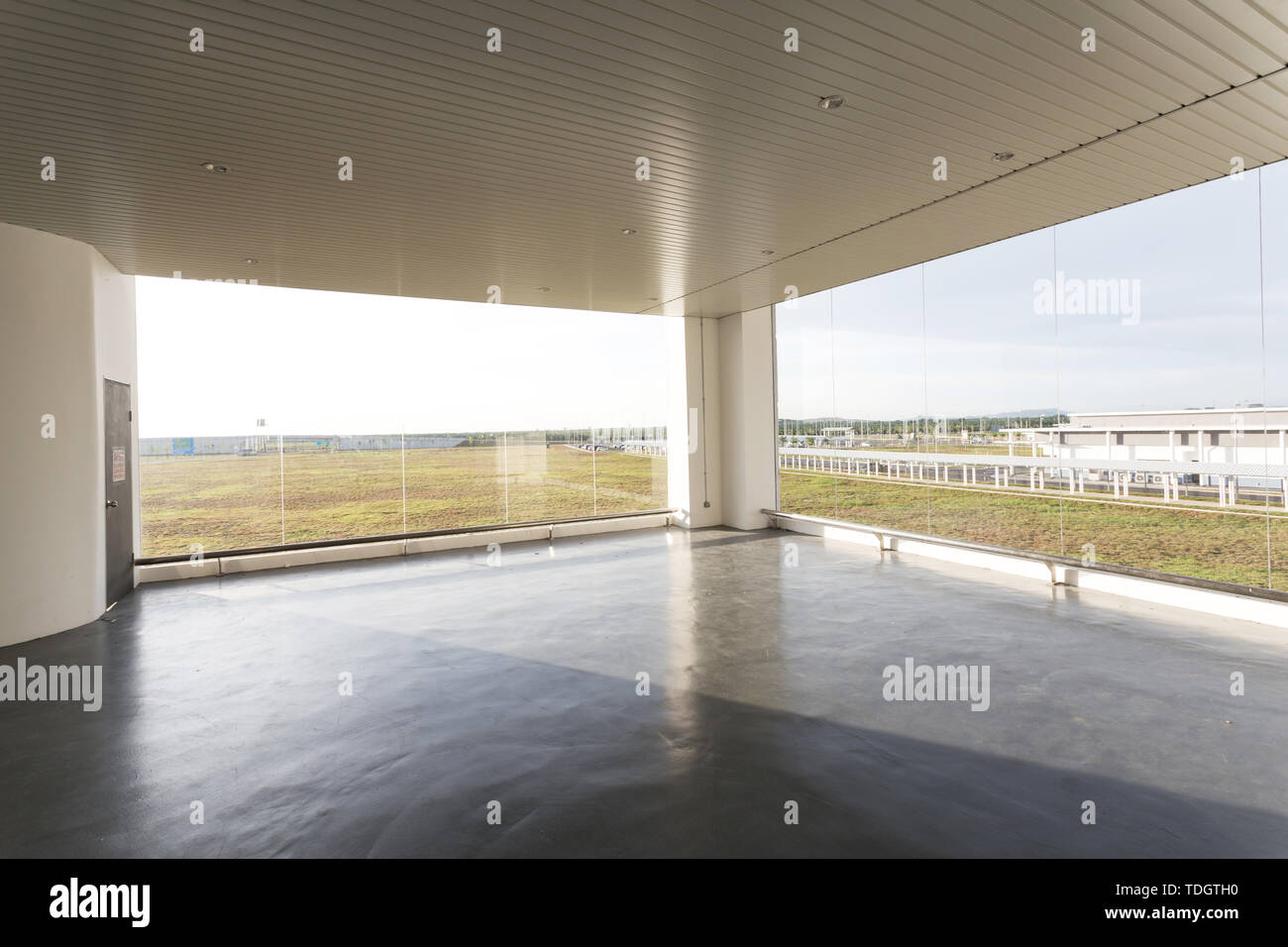 Clean air corridor hi-res stock photography and images - Alamy