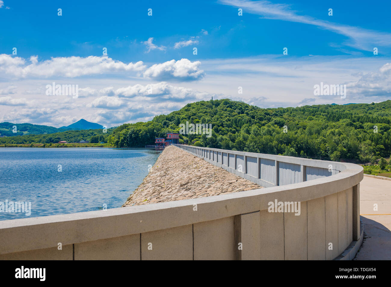 Lake curve berm Stock Photo - Alamy