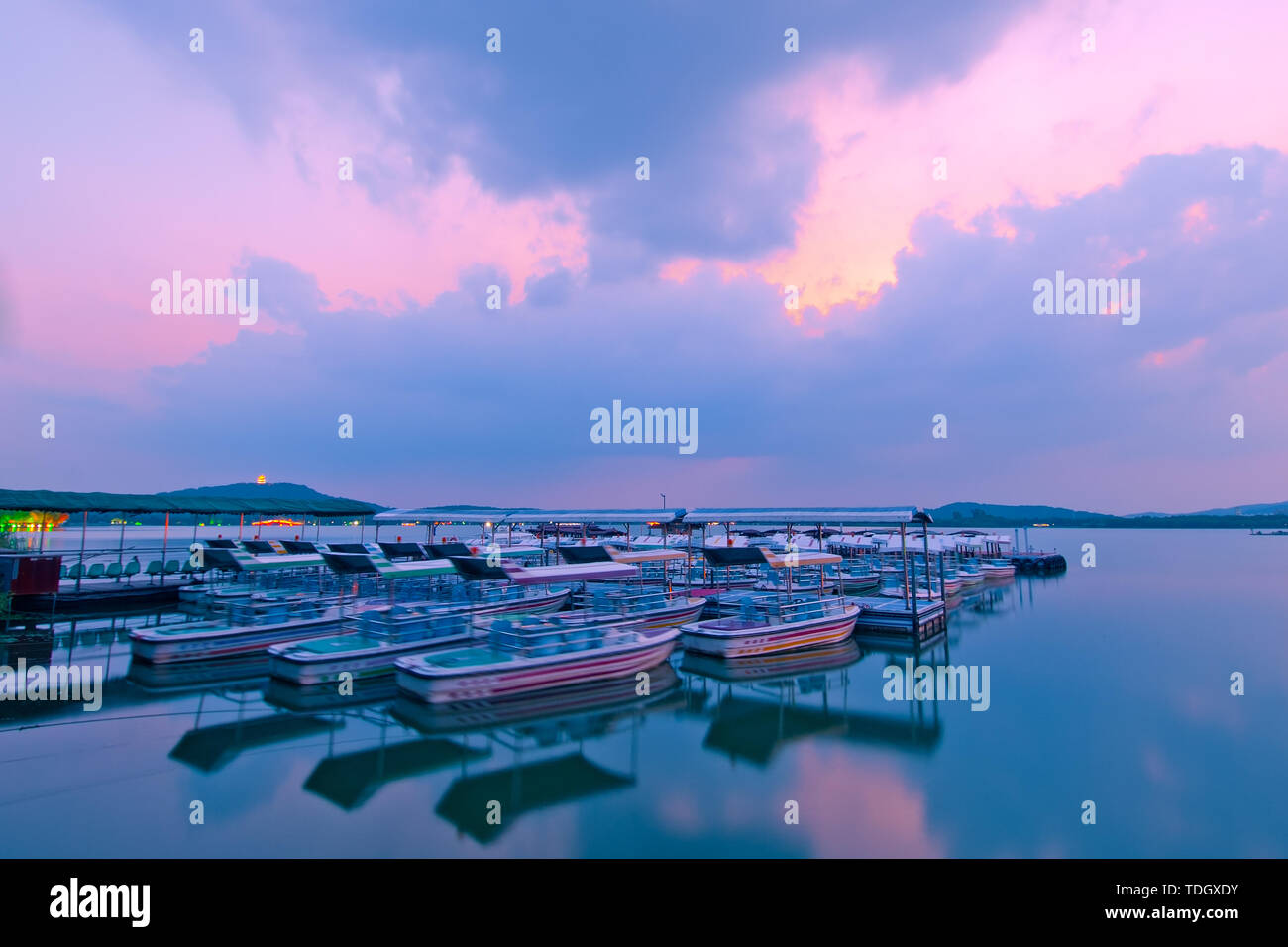 Hu Li High Resolution Stock Photography and Images - Alamy