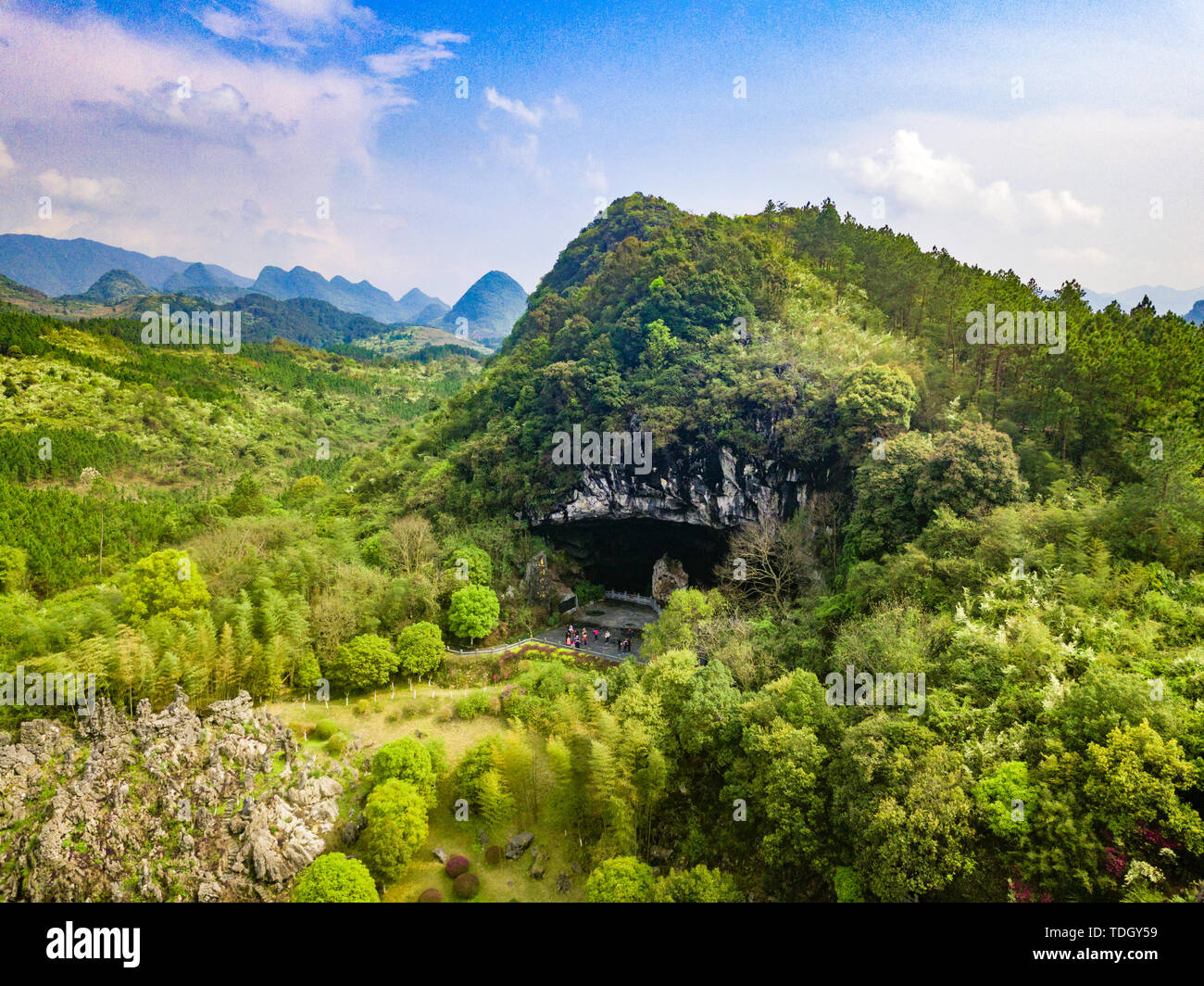 Underground river china hi-res stock photography and images - Alamy