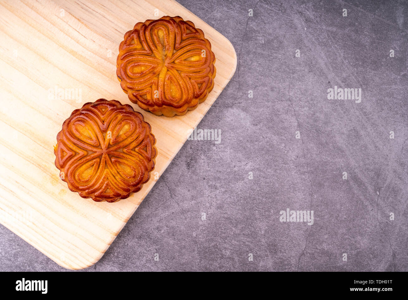 Mid-autumn moon mooncakes with gray background Stock Photo - Alamy
