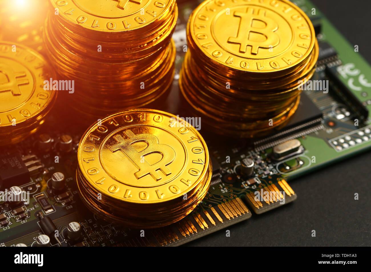 Bitcoins and circuit board hi-res stock photography and images - Alamy