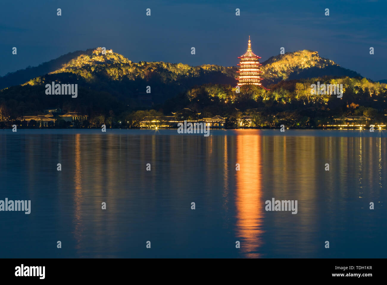 Hangzhou west lake moon hi-res stock photography and images - Alamy