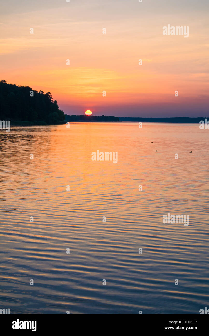 Beautiful sunrises hi-res stock photography and images - Alamy