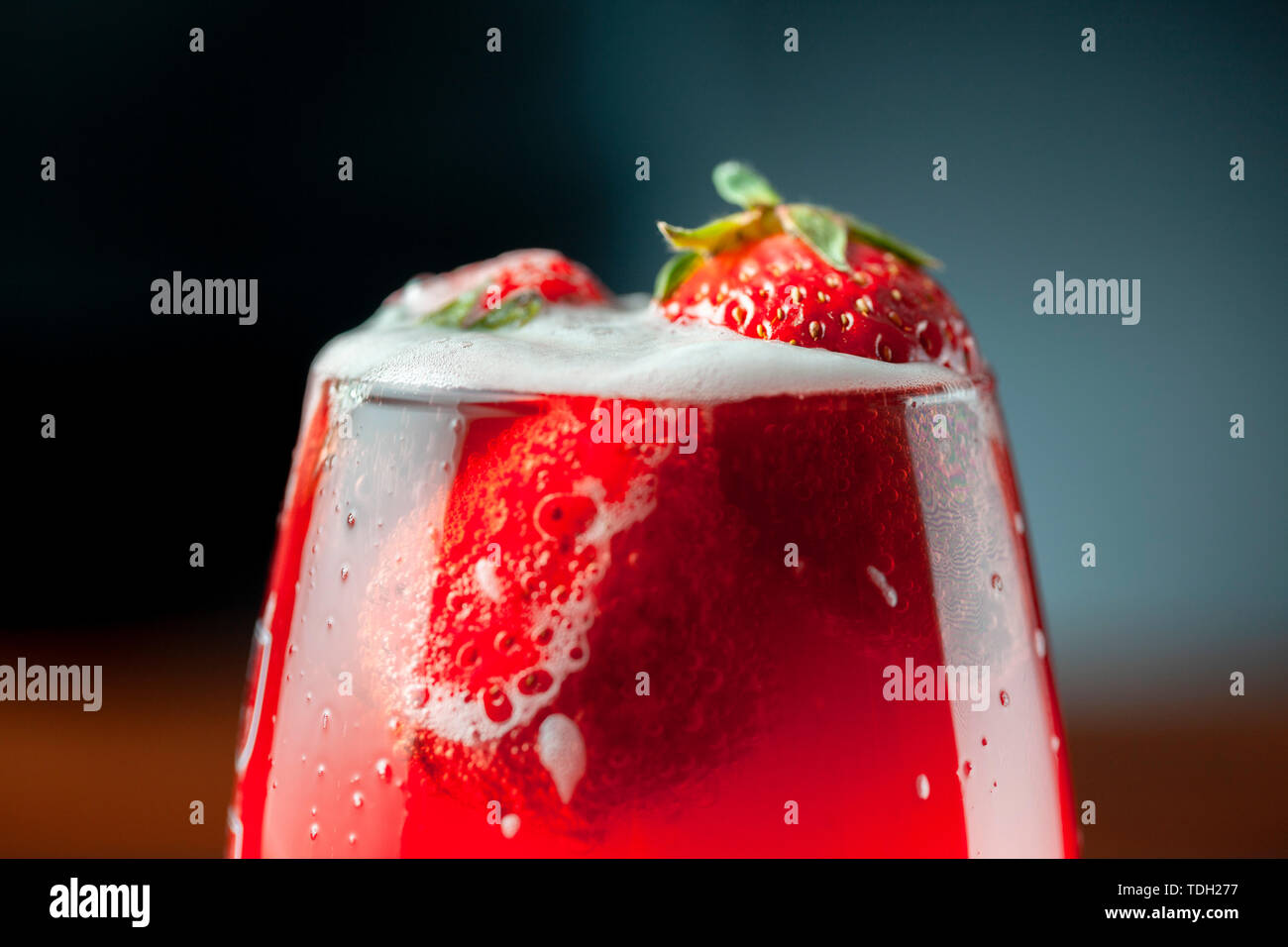 Strawberry beer in the Belgian beer kingdom, women's taste, low degree ...