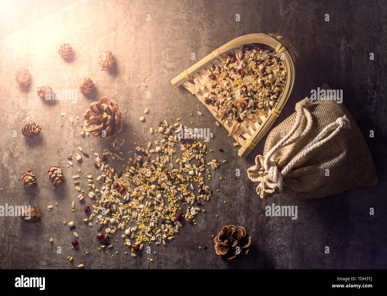 Grain miscellaneous grains hi-res stock photography and images - Alamy