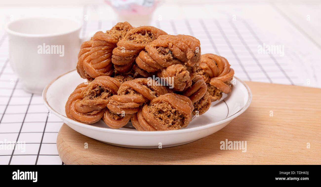 Traditional Chinese snacks Stock Photo - Alamy