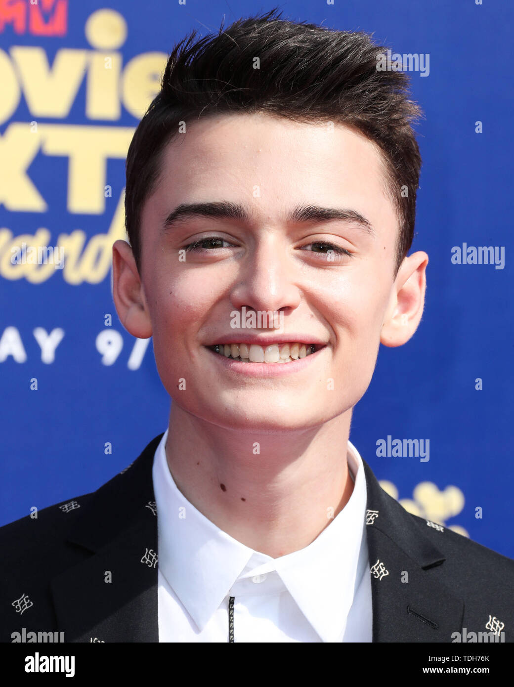 Noah schnapp portrait hi-res stock photography and images - Alamy