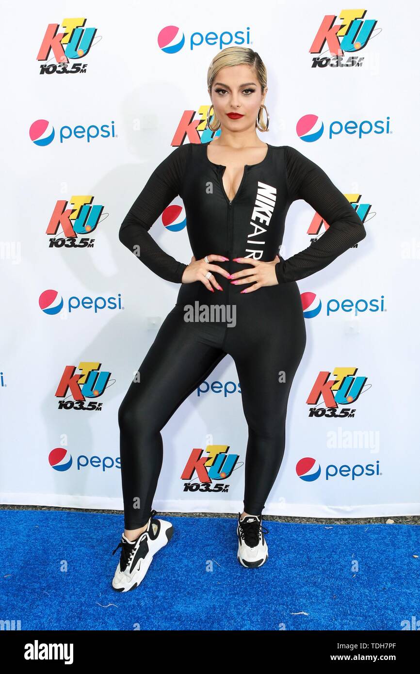 Bebe rexha beach hi-res stock photography and images - Alamy