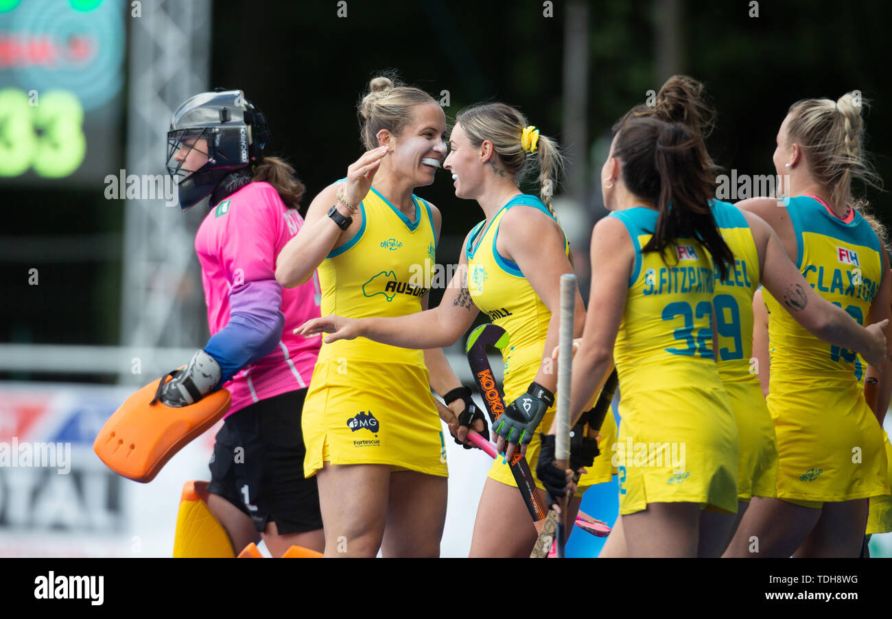 Fih hockey pro hi-res stock photography and images - Alamy