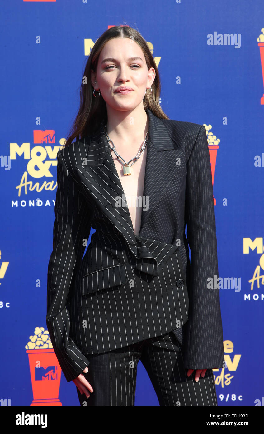 SANTA MONICA, CA - JUNE15: Victoria Pedretti, at the 2019 MTV Movie ...