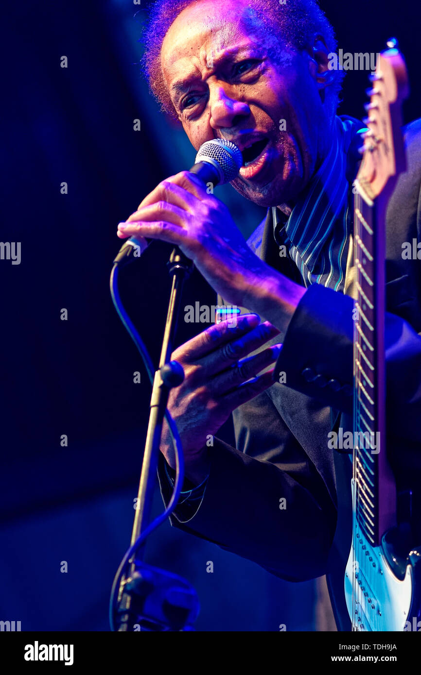 Johnny arnold hi-res stock photography and images - Alamy