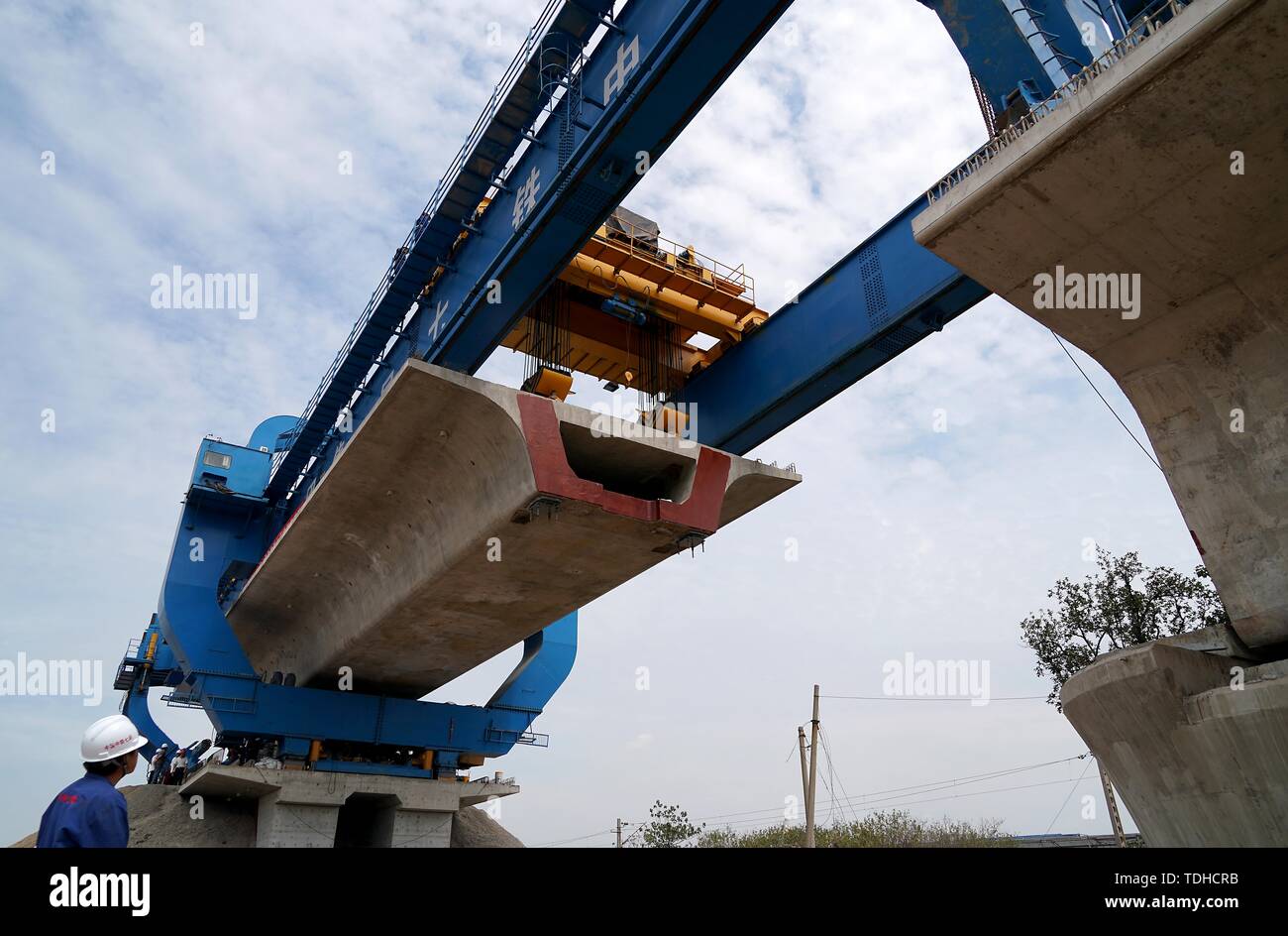 Box girder section hi-res stock photography and images - Alamy