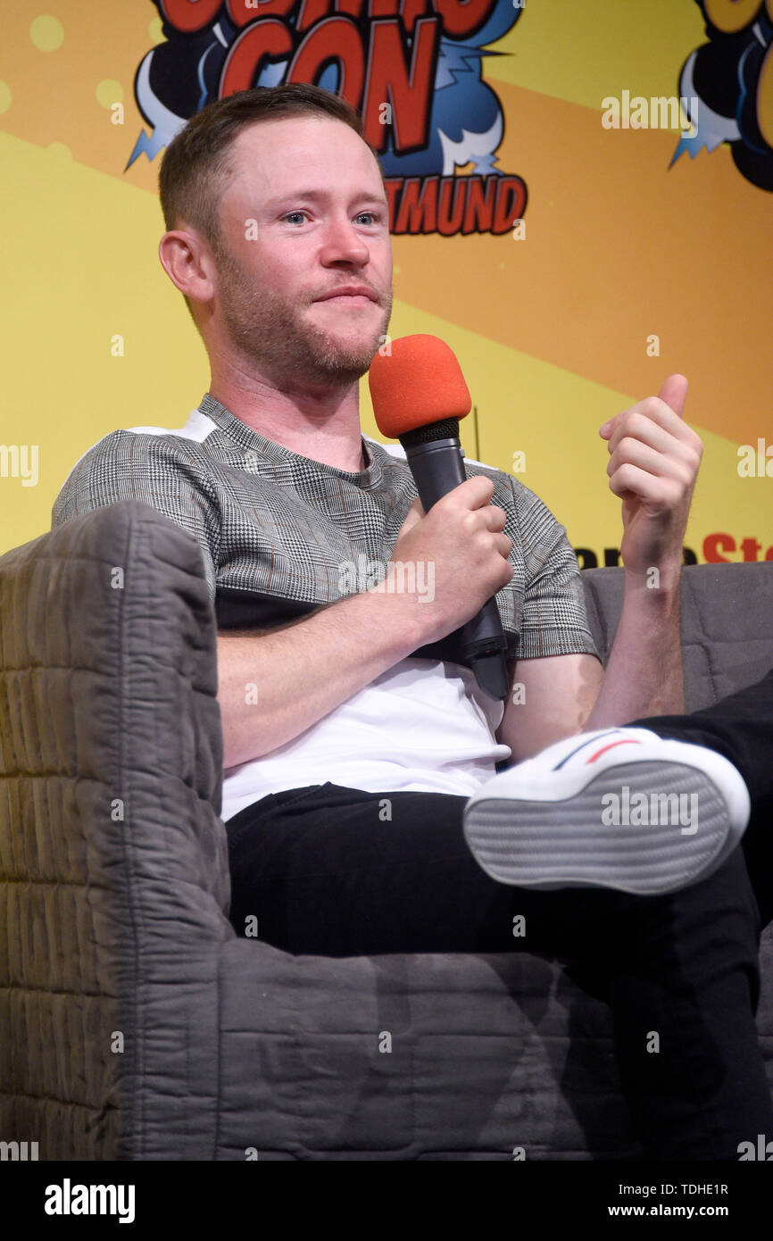 Devon Murray at the 3rd German Comic Con Munchen in Zenith. Munich, 15. ...